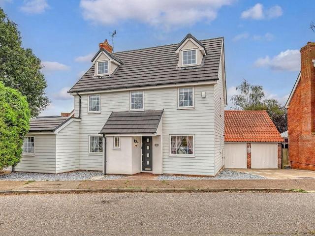 5 bedroom detached house for sale