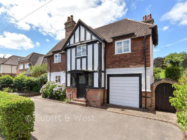 5 bedroom detached house for sale