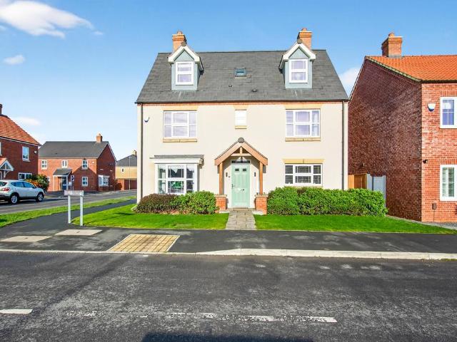 5 bedroom detached house for sale