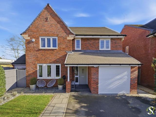 5 bedroom detached house for sale