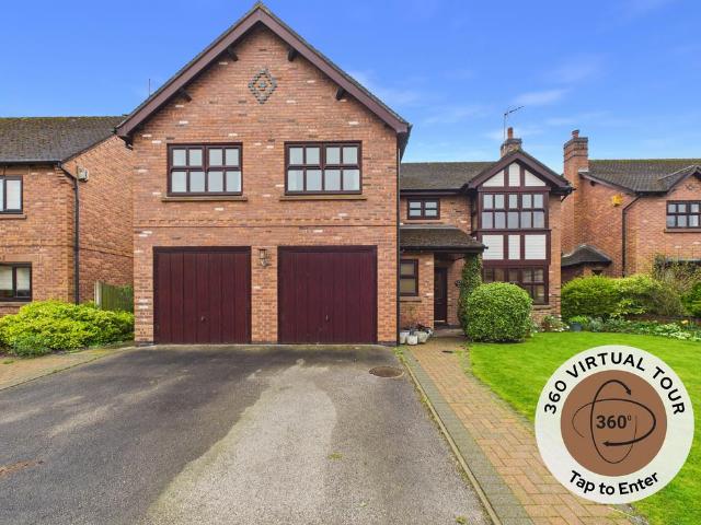 5 bedroom detached house for sale