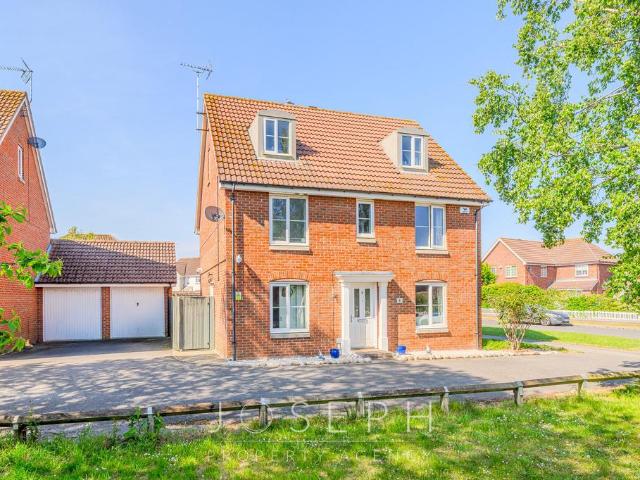 5 bedroom detached house for sale