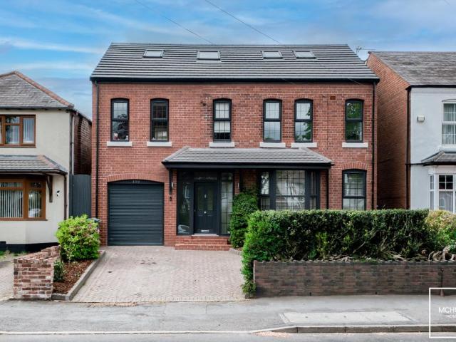 5 bedroom detached house for sale
