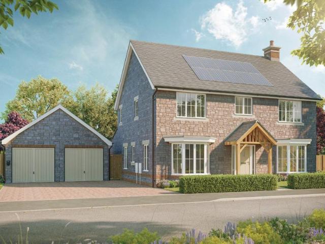5 bedroom detached house for sale