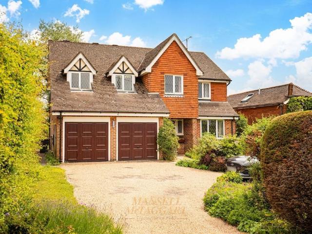 5 bedroom detached house for sale