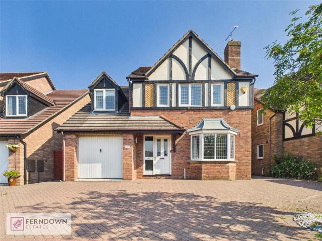 5 bedroom detached house for sale