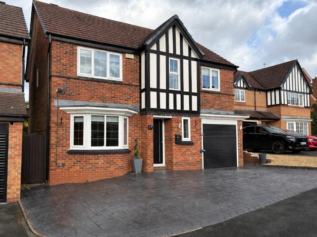 5 bedroom detached house for sale