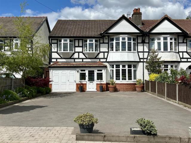 5 bedroom semi detached house for sale