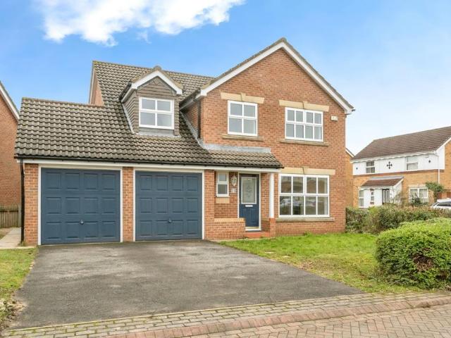 5 bedroom detached house for sale
