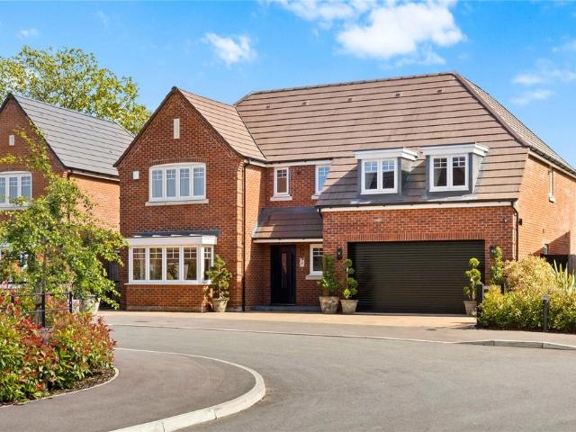 5 bedroom detached house for sale