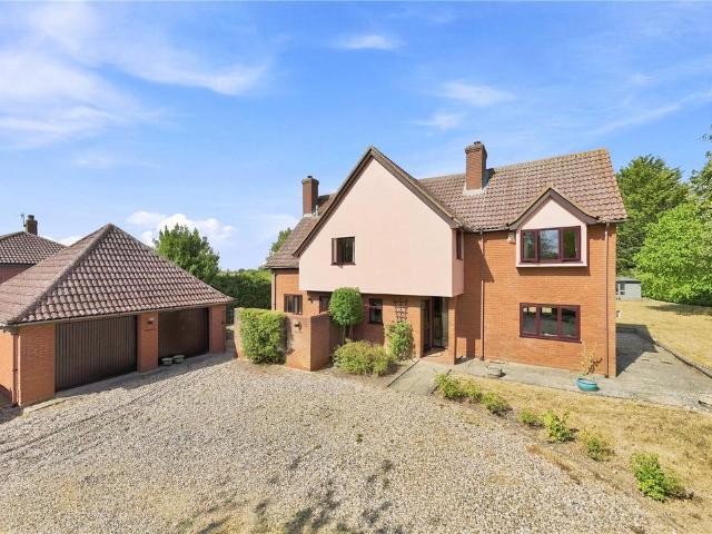 5 bedroom detached house for sale