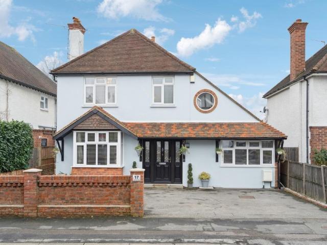 5 bedroom detached house for sale