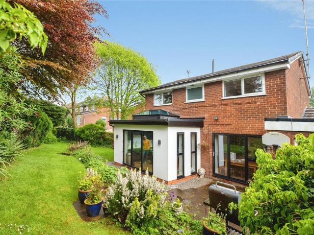 5 bedroom detached house for sale
