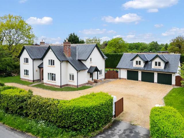 5 bedroom detached house for sale
