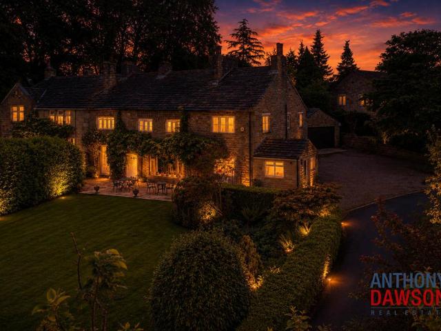 5 bedroom detached house for sale