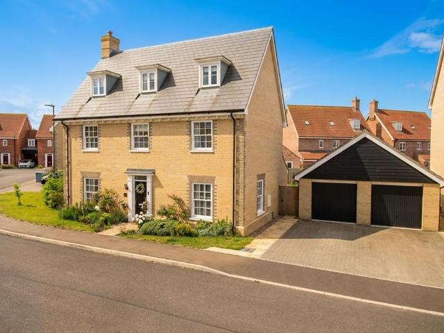 5 bedroom detached house for sale