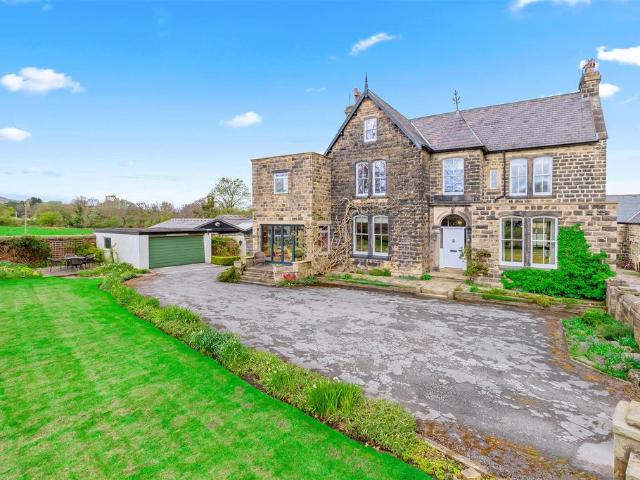 5 bedroom detached house for sale