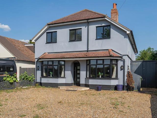 5 bedroom detached house for sale