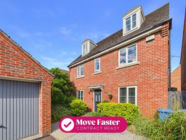 5 bedroom detached house for sale