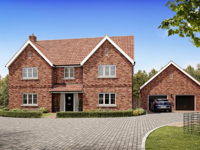 5 bedroom detached house for sale