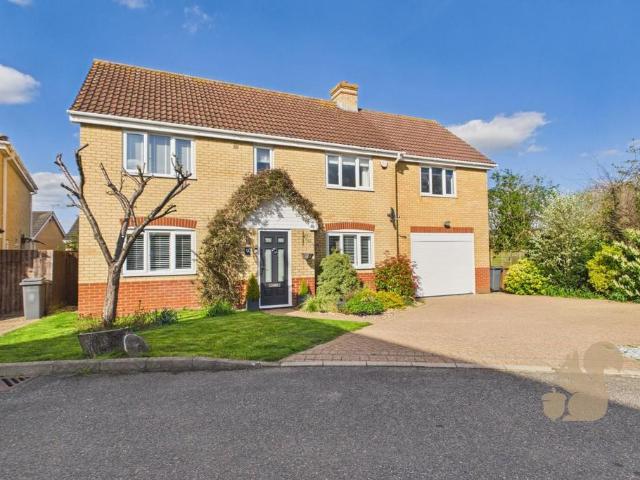 5 bedroom detached house for sale