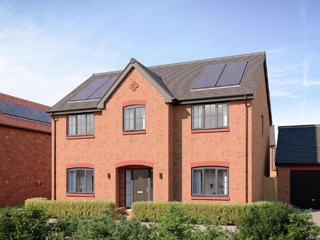 5 bedroom detached house for sale