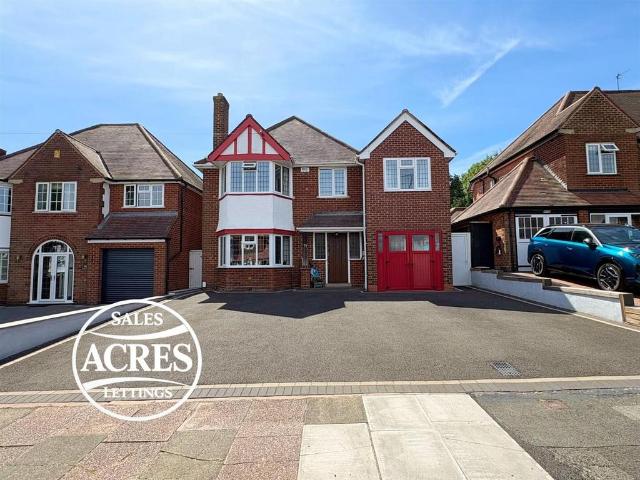 5 bedroom detached house for sale