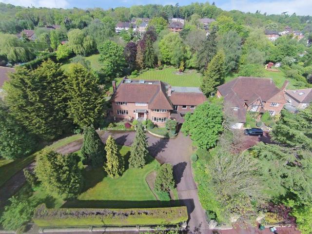 5 bedroom detached house for sale