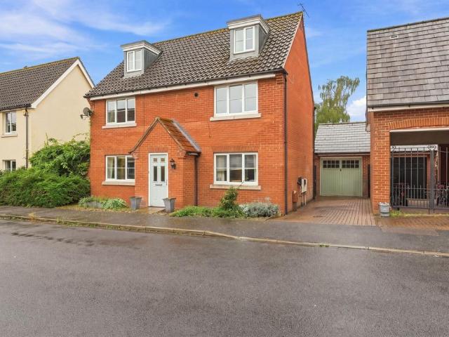 5 bedroom detached house for sale
