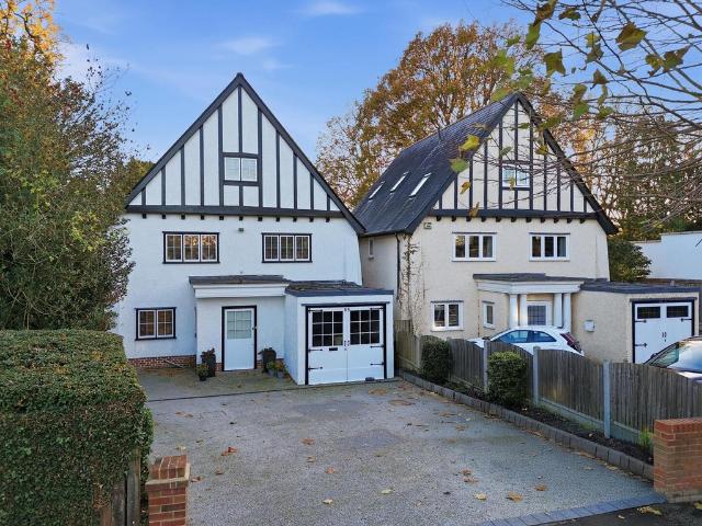5 bedroom detached house for sale