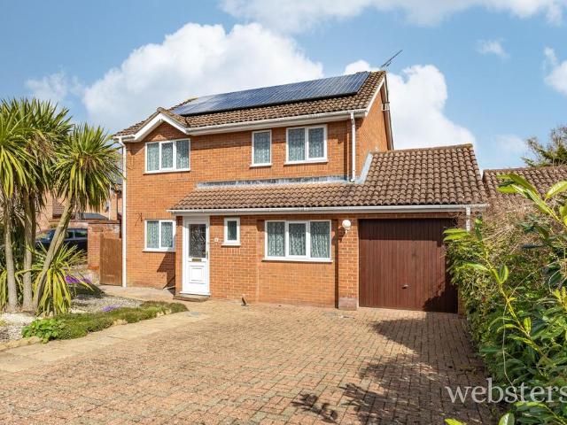 5 bedroom detached house for sale