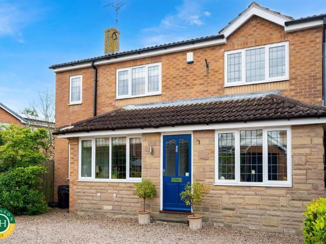 5 bedroom detached house for sale