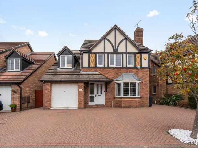 5 bedroom detached house for sale