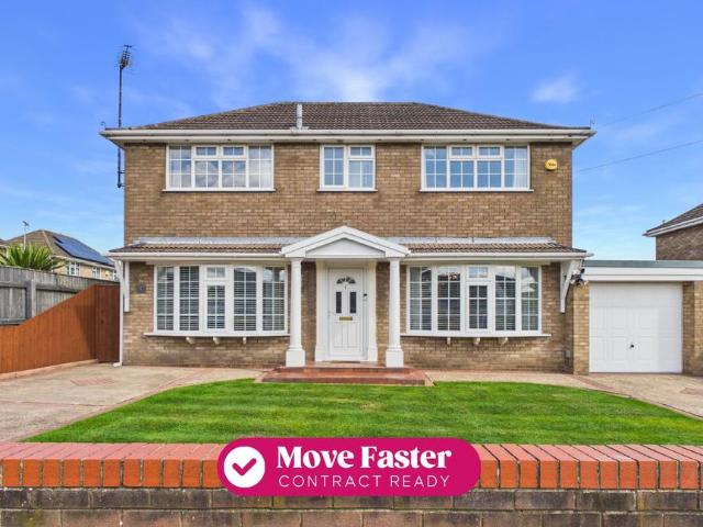 5 bedroom detached house for sale