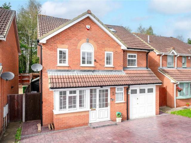 5 bedroom detached house for sale