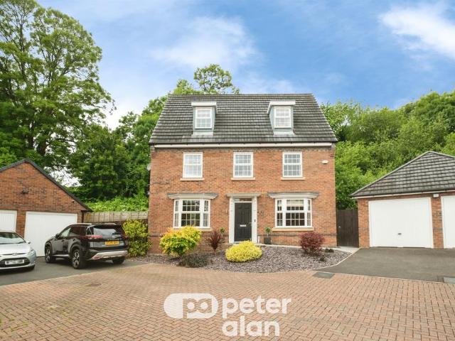 5 bedroom detached house for sale