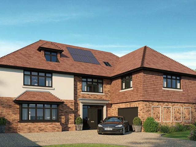 5 bedroom detached house for sale