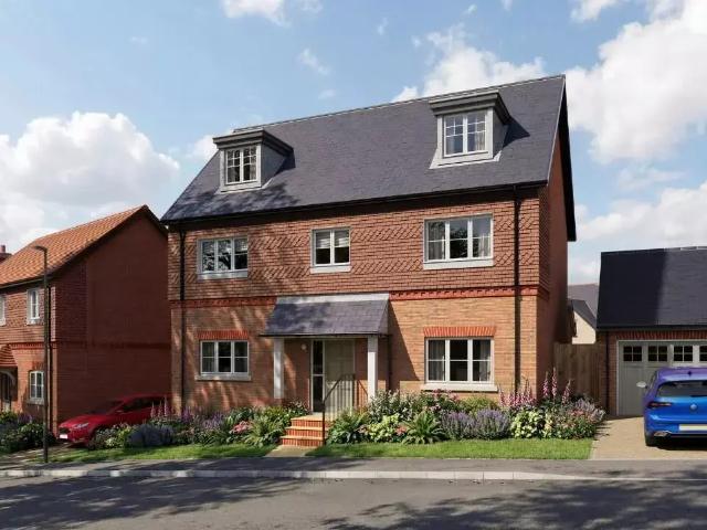 5 bedroom detached house for sale