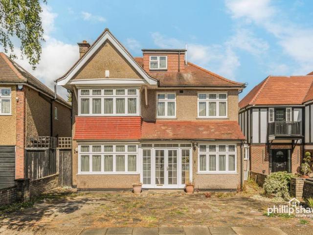 5 bedroom detached house for sale