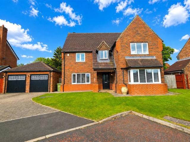 5 bedroom detached house for sale