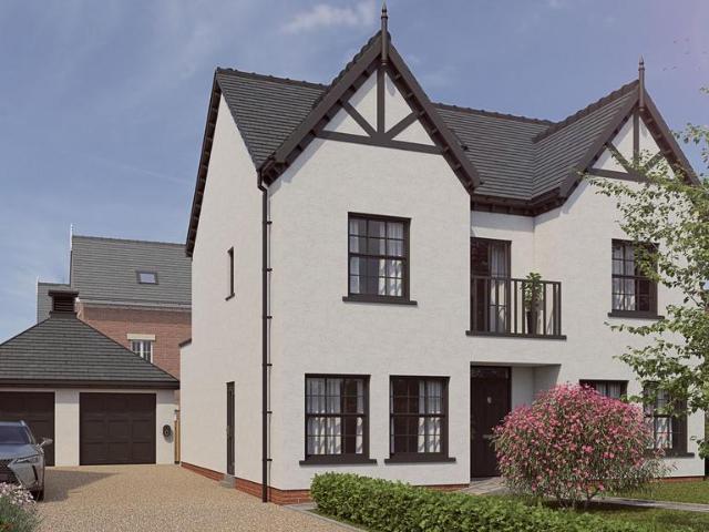 5 bedroom detached house for sale