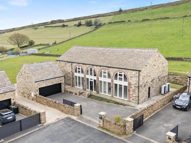 5 bedroom detached house for sale