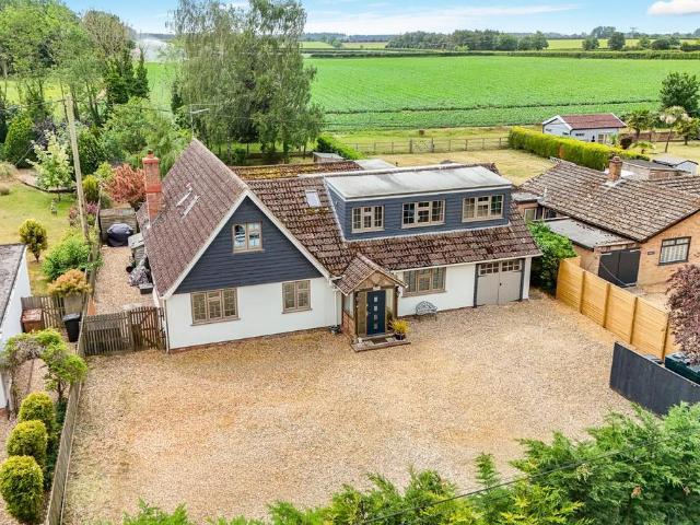 5 bedroom detached house for sale