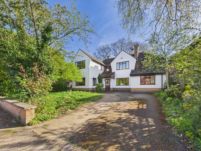 5 bedroom detached house for sale