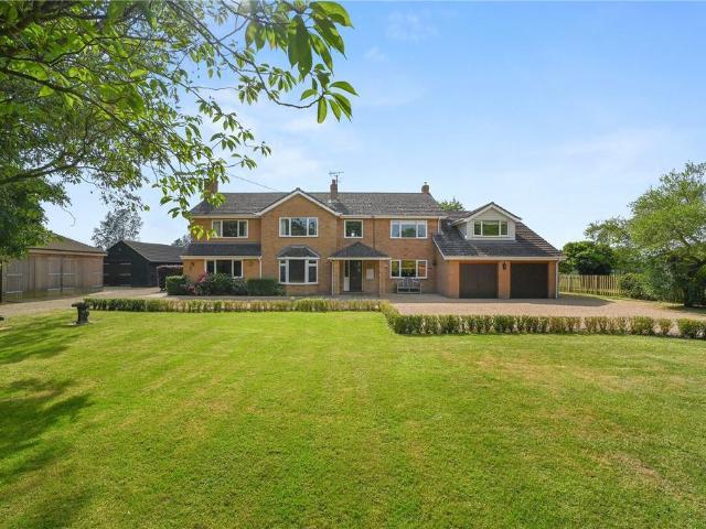 5 bedroom detached house for sale