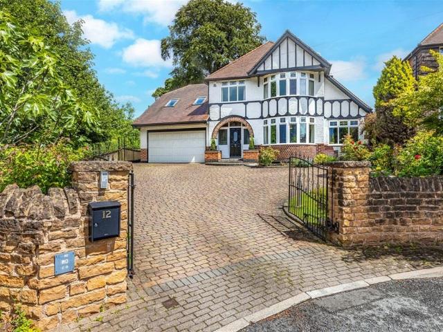 5 bedroom detached house for sale