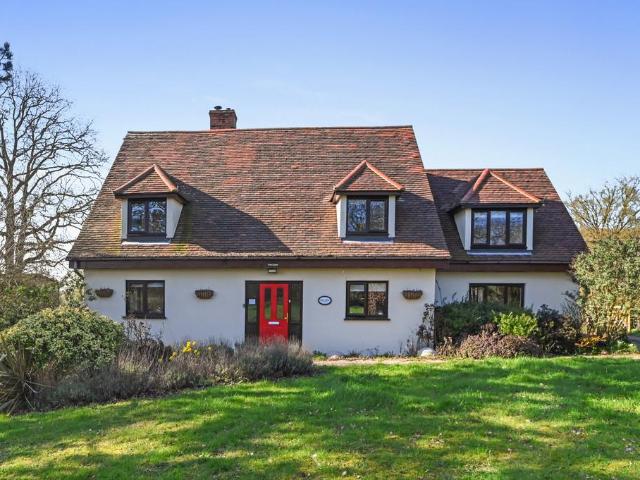 5 bedroom detached house for sale
