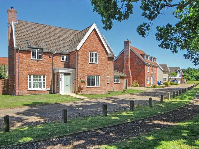 5 bedroom detached house for sale