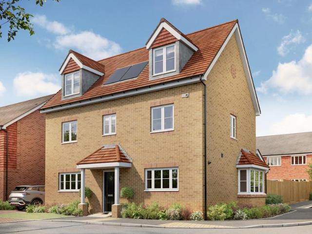 5 bedroom detached house for sale