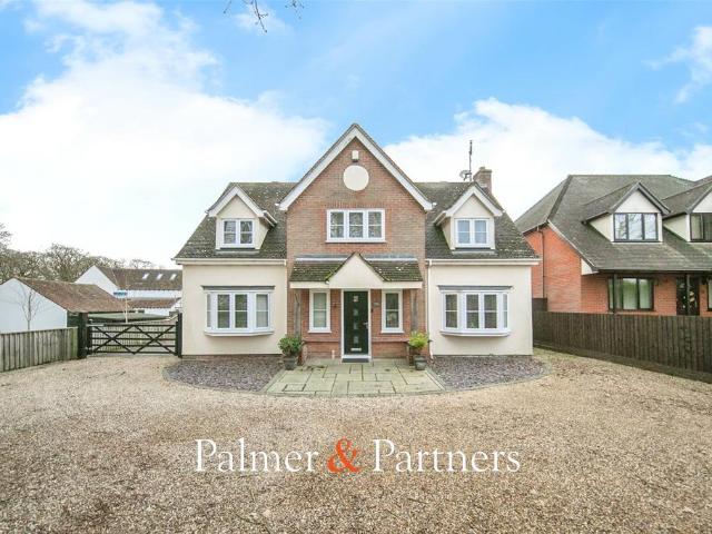 5 bedroom detached house for sale